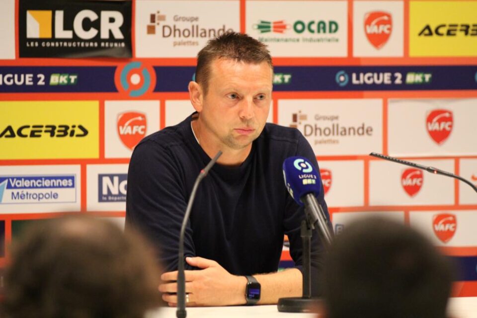 Guingamp - Stéphane Dumont : "C'est lourd, frustrant, dur à avaler" - Le 11 HDF