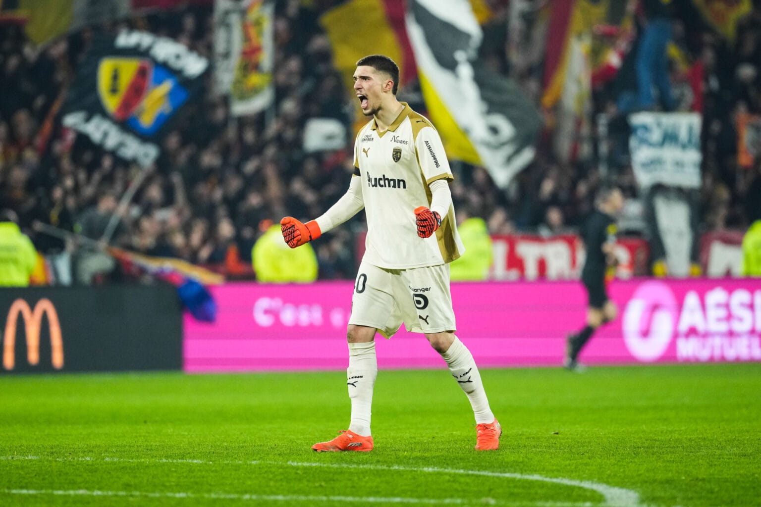 Le RC Lens plus fort que le FC Barcelone